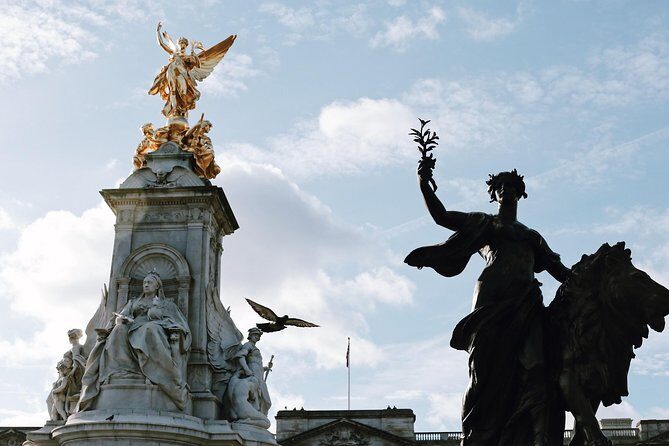 The Changing of the Guard - Exclusive Guided Walking Tour - Additional Benefits