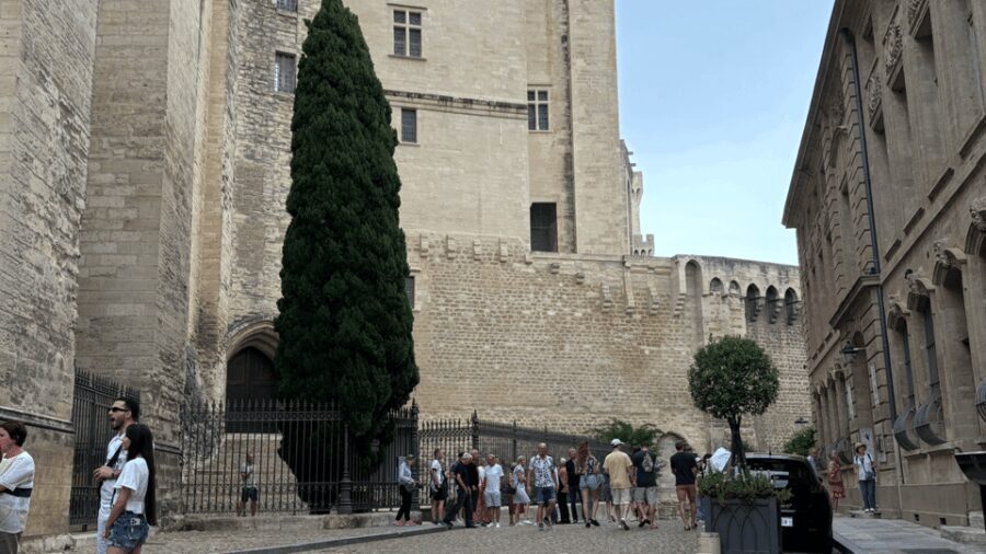 The Essence of Provence : Avignon, St Rémy, les Baux, Arles - The Value of This Tour