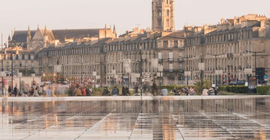 The essential in Bordeaux, private tour with a local - Practical Details and Value