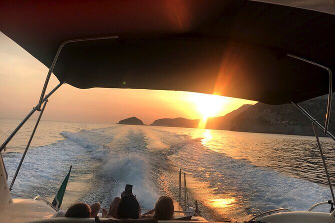The Golden Hour: Sorrento's Sunset - Whats Included & Whats Not