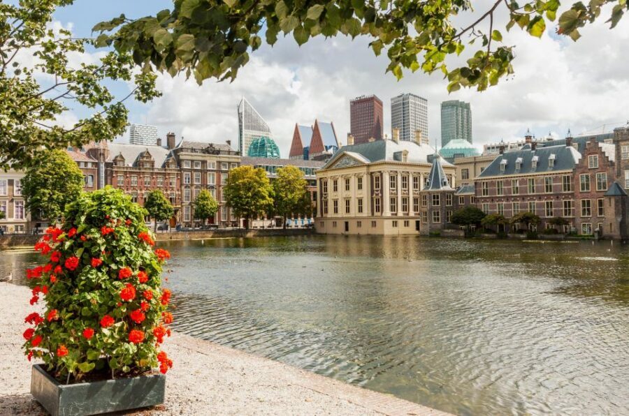The Hague: Express Walk with a Local in 60 minutes - The Itinerary: What Youll See
