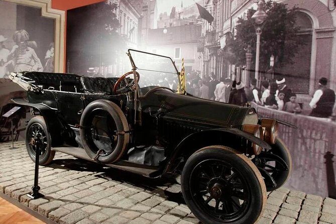 The last day of Franz Ferdinand Walking Tour - Authentic and Engaging Storytelling