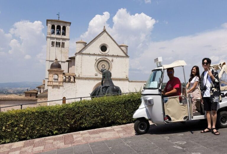 The Life of Saint Francis Tour by Tuk Tuk: English & Spanish - What Travelers Say