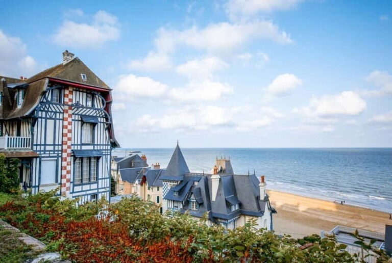The little train of Trouville - Scenic and Cultural Highlights