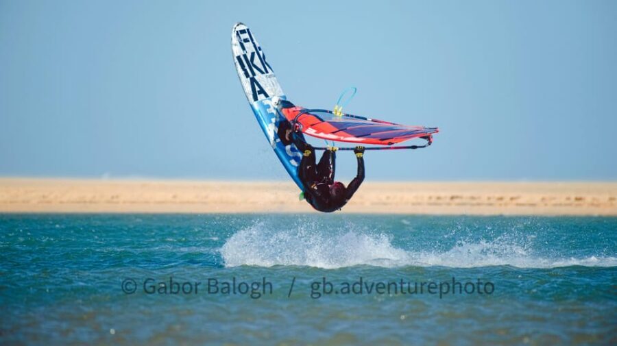 The perfect windsurfing trip: rent top equipment with RENT&GO in Fuerteventura! - Practical Tips to Maximize Your Windsurfing Trip