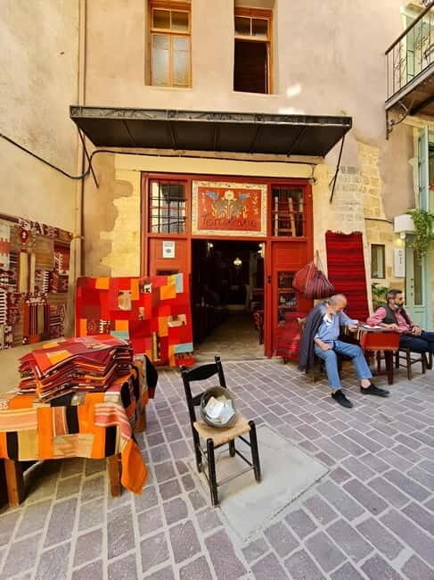 The selective food tour Feel like local from Heraklion - Value and Practical Details