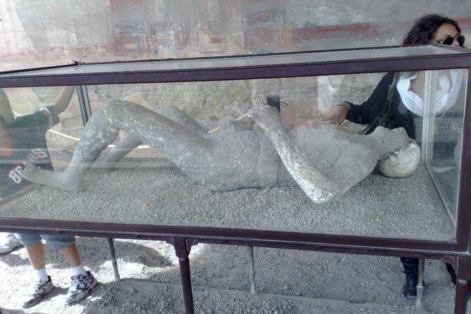 the splendour of Pompeii ruins with pompeii guide - The Itinerary in Detail