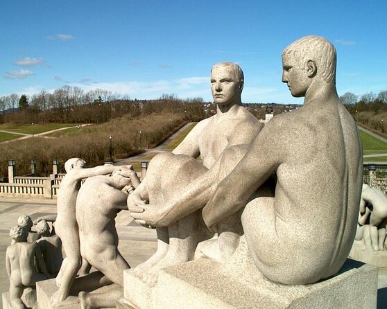 The Ultimate Study of the Human Form at Vigeland's Sculpture Park with a Local - Introduction