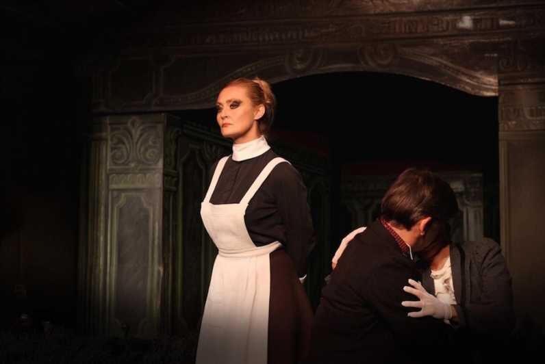 Theatre in Paris: The Bald Soprano (La cantatrice chauve) - What You’ll Experience During the Play