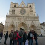 Theatrical visit of the Vieux-Lyon in French - Is It Worth the Price?