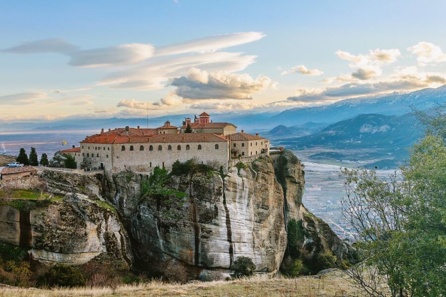 Thessaloniki: Full-Day Bus Trip to Meteora - The Journey Begins: What to Expect