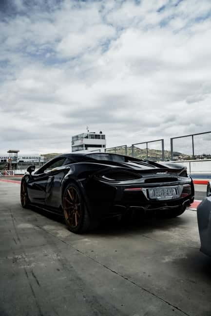 THRILL RACING SUPERCAR MASTERY - Who Will Love This Experience?