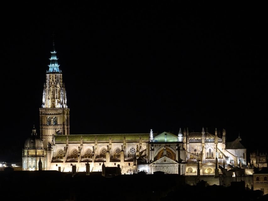 Toledo: Cathedral Tour with a Local Guide - Artistic Highlights and Iconic Treasures