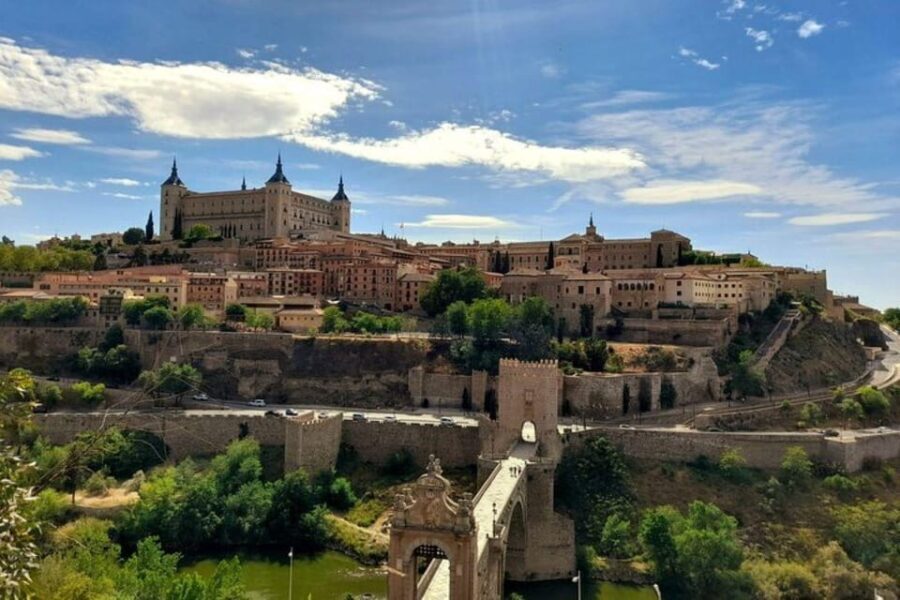 Toledo: Private Walking Tour with a Local Guide - The Itinerary Breakdown