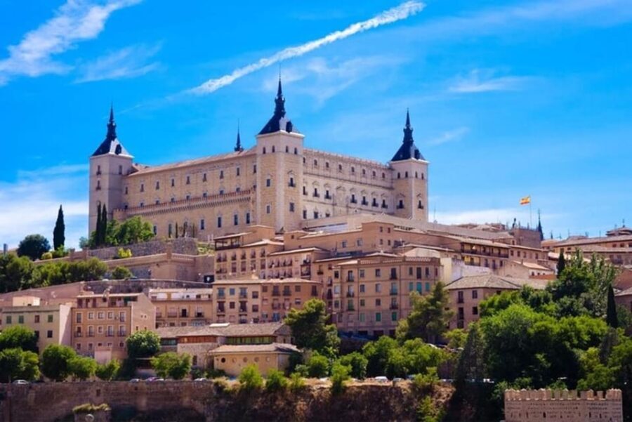 Toledo : Private Walking Tour with a Pro guide - Why This Tour Works Well for Different Travelers