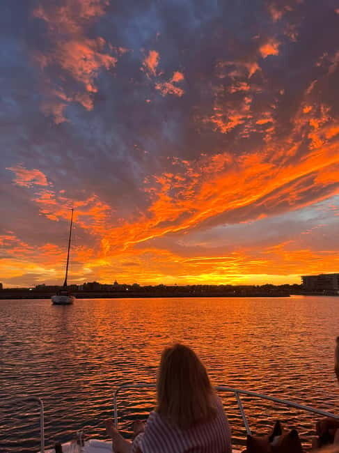 Torrevieja: Private Sunset Boat Tour with Cava - What to Expect From the Itinerary