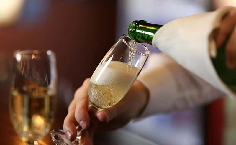 Torrevieja: Wine and Cheese Tasting at Torre del Moro - The Itinerary in Detail