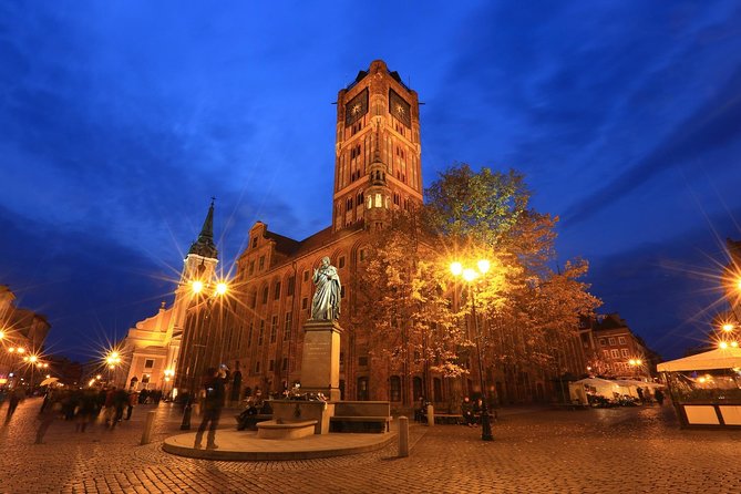 Torun Living Museum of Gingerbread and Old Town Private Walking Tour - Exploring Torun: A Delightful Mix of History, Sweet Traditions, and Authentic Charm