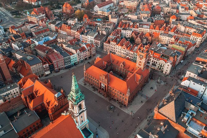 Torun Small Group Tour from Warsaw with Lunch - Key Points