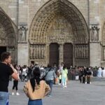 Tour guide in Paris - Visit Paris with your official guide ! - Is It Worth the Price?