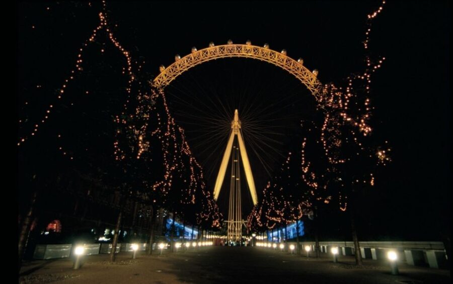 Tour of London and Christmas Day Lunch Cruise - The Itinerary Breakdown