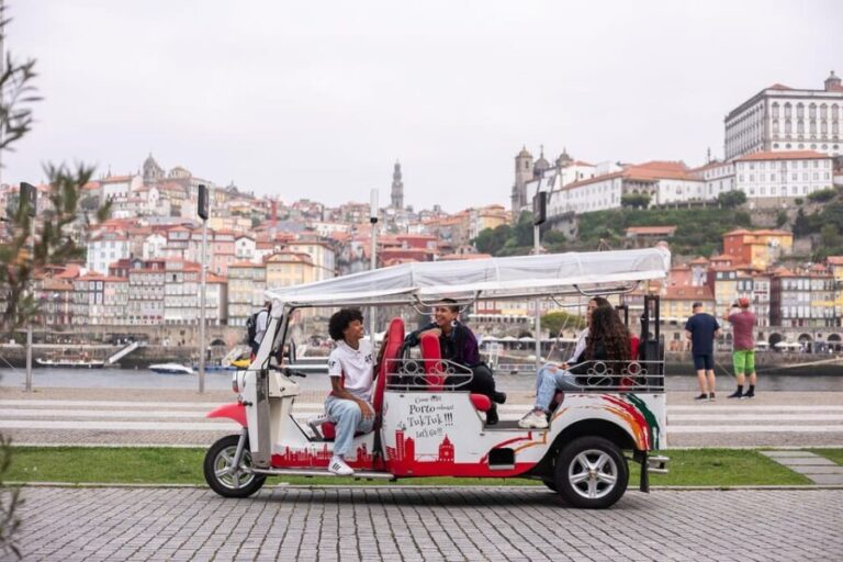 Tour Porto: Tuk Tuk Adventure with a Classic Port Wine - Engaging Guides and Local Stories