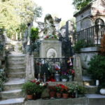 Tour with local guide in Italian of the Père Lachaise cemetery - Why It’s a Great Choice