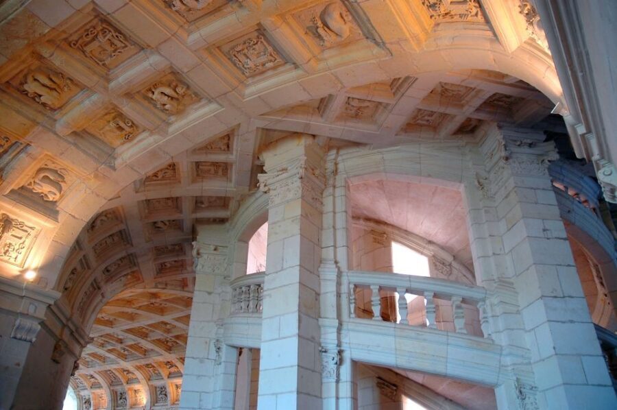 Tours/Amboise: Private day trip Chambord, Blois & Cheverny - Introduction: A Well-Rounded Loire Valley Experience