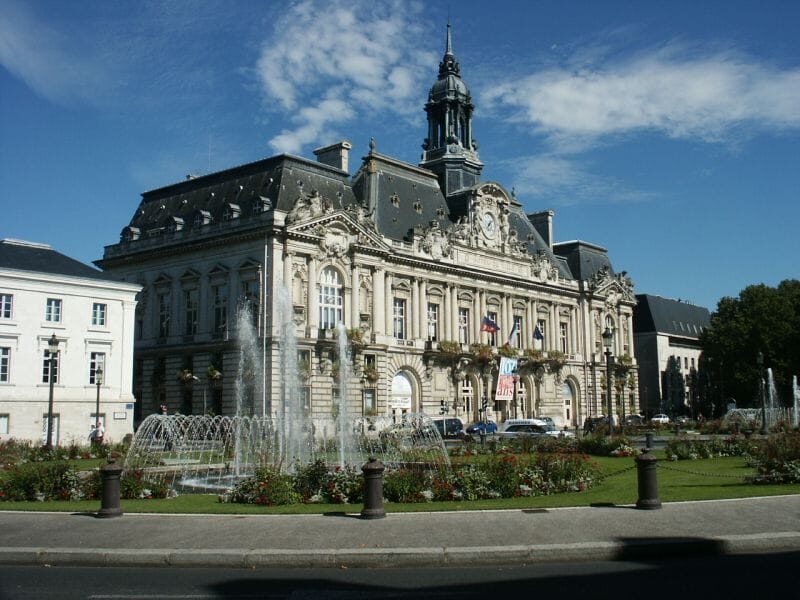 Tours: Private Walking Tour of the Historical Center - Medieval Tour Charlemagne and Other Landmarks