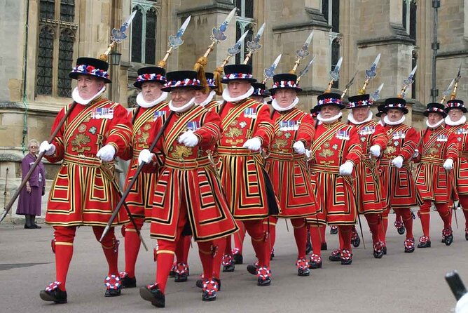 Tower of London Crown Jewels and English Royal History Tour - Key Points