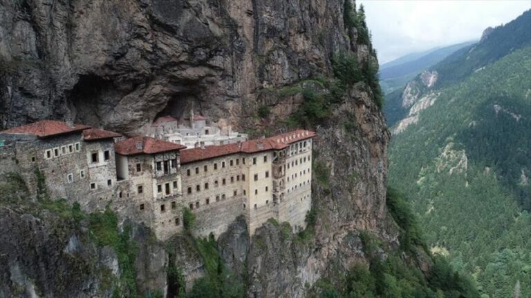 Trabzon: Sumela Monastery Day Tour with Lunch - Logistics and Value