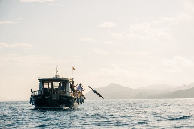 Traditional Boat Sailing Tour from Port of Palma - Key Points