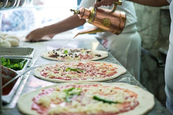 Traditional Pizza Class in Naples, pizza maker for a day. - The Value and Who Should Consider It