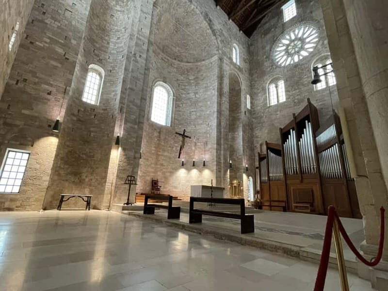 TRANI AND CASTEL DEL MONTE: guided tours and transfers from Matera - Detailed Tour Breakdown