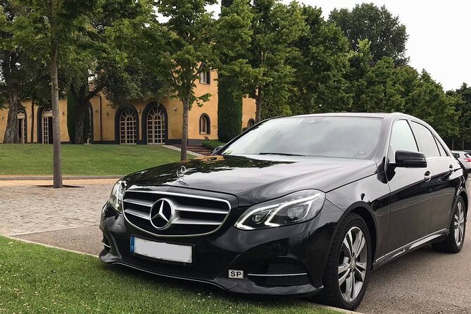 Transfer from Barcelona Airport to Andorra. (1 to 3 passengers) - Introduction
