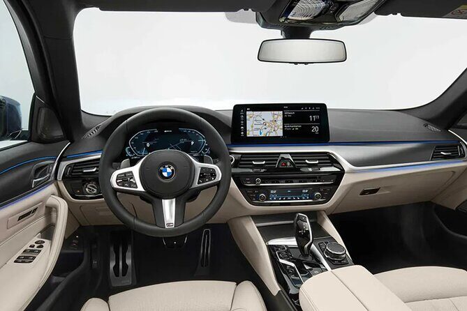 Transfer from Hotels to Airports in Istanbul by Private Luxury Sedan - Who Should Book This?