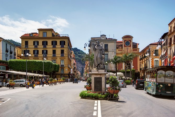 Transfer from Naples to Sorrento - Key Points