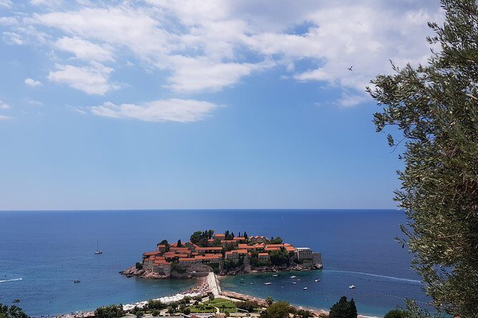 Transfer from Podgorica Airport and city to Tivat - The Practicality of a Private Transfer