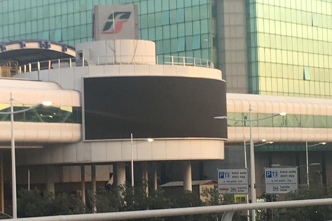 Transfer from / to Fiumicino / Ciampino airports - Discovering Rome from the Sky to the Street: A Deep Dive into the Airport Transfer Service