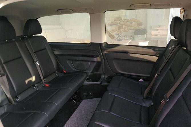 Transfer to Akrotiri - Why Consider the Transfer Service?