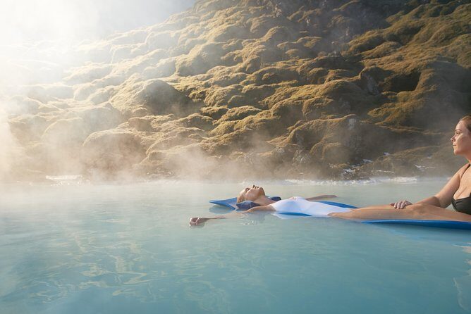 Transfer To & From Blue Lagoon - Transportation and Group Size