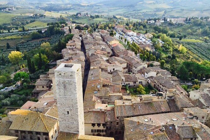 TRANSFER TOUR Florence to Lucca with a stop in San Gimignano - FAQ