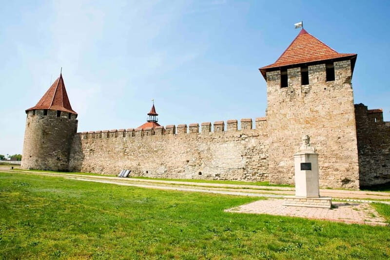 Transnistria Soviet tour to Bender safe tour - Tiraspol: A Soviet City Frozen in Time