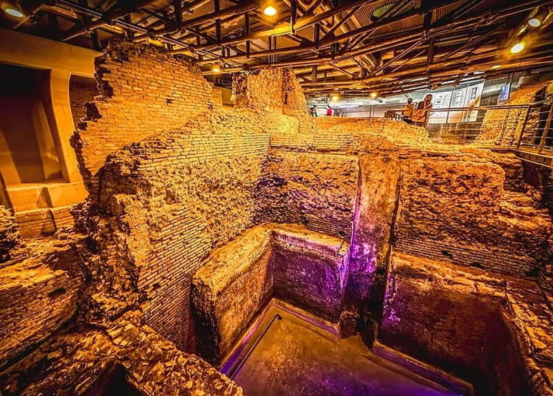 Trevi Fountain Tour: Mythology, Ruins & 2,000-Year Aqueduct - A Deep Dive into the Experience