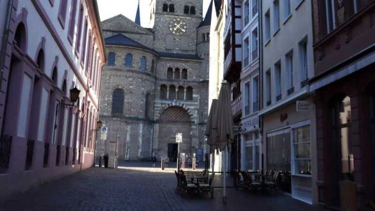 Trier: early morning tour without the hustle and bustle and with less noise - Who Should Consider This Tour?