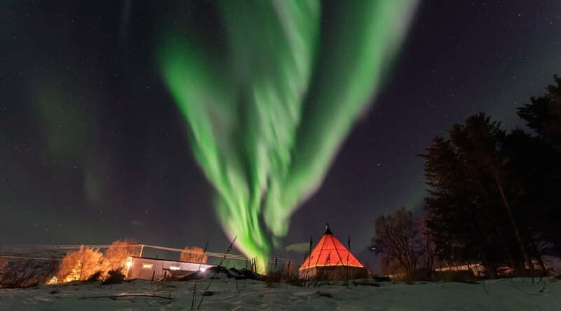 Tromsø: Aurora Safari Chase by big bus with Camp meal - The Itinerary and What to Expect