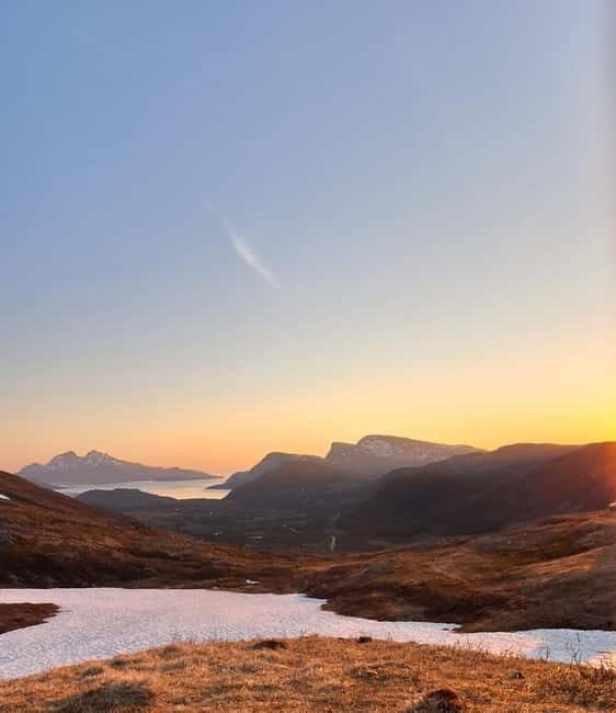 Tromsø: Scenic Fjords & Islands Roadtrip with guide & snacks - Why This Tour Stands Out