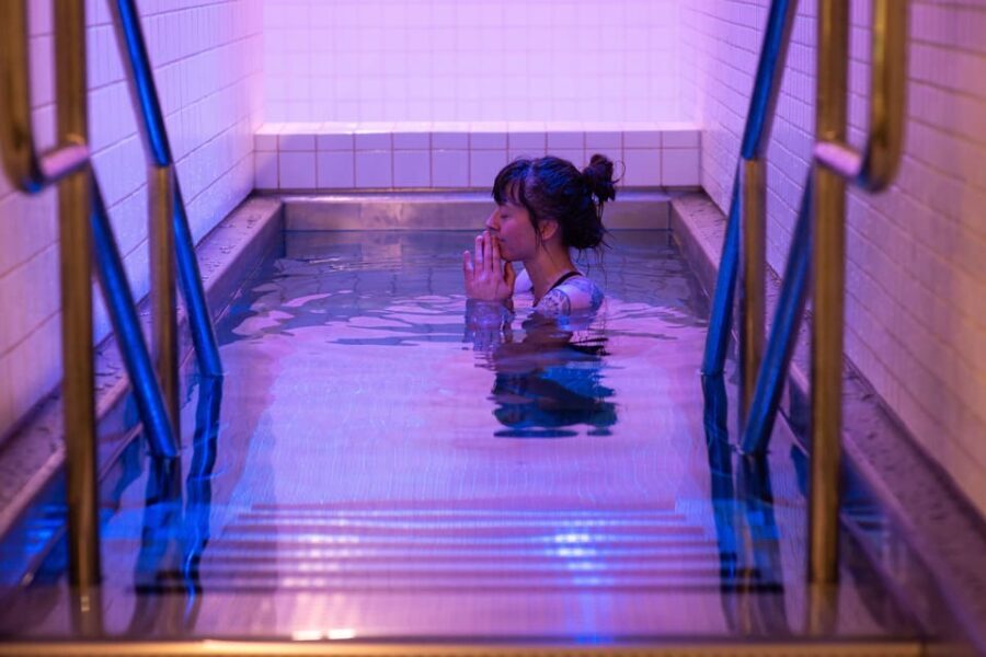 Tromsø: Spa/Pool with Bath, Sauna and Outdoor Heated Pool - What to Expect: A Day of Arctic Wellness