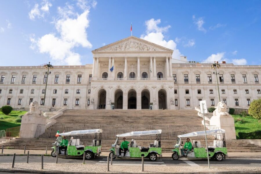 Tuk Tuk Lisbon: Lisbon Iconic Highlights 1.5-Hour - Authentic Value: Why This Tour Makes Sense