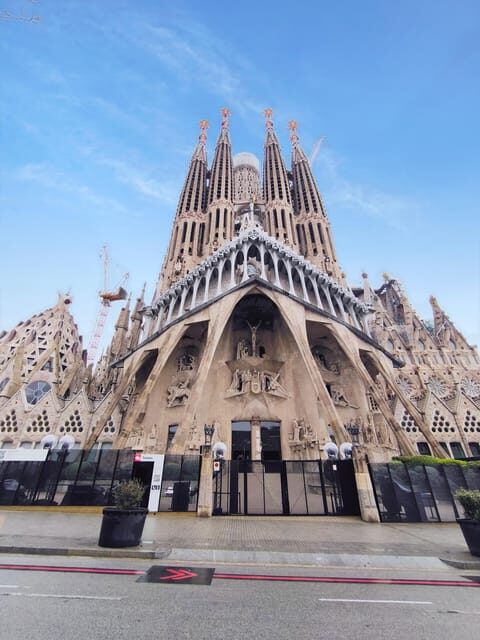 Tur Barcelona în Român - Who Will Love This Tour?